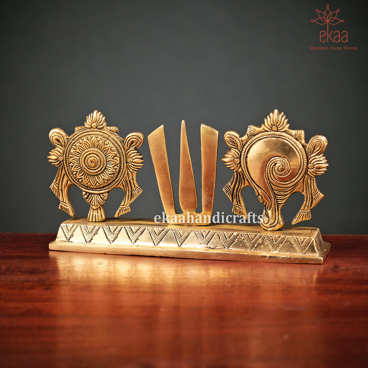 Brass Shankh Chakra Tilak Lord Vishnu Symbol Pooja – Ekaa Handicrafts