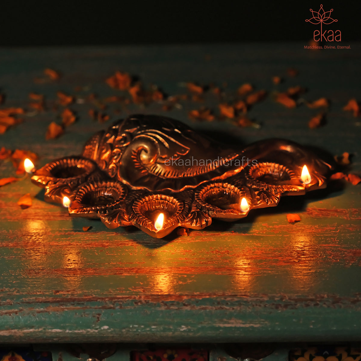 Brass Shankh Diya with 5 Diya Holder – Ekaa Handicrafts